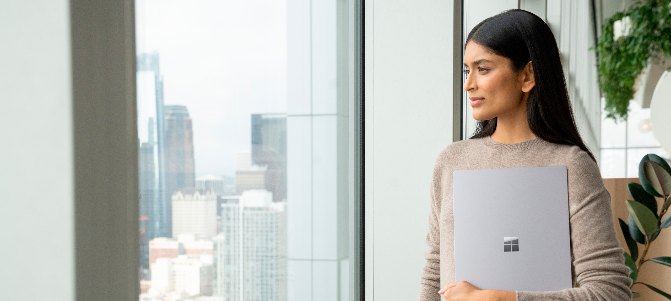 4 ways IT can empower the modern workplace with Microsoft Surface